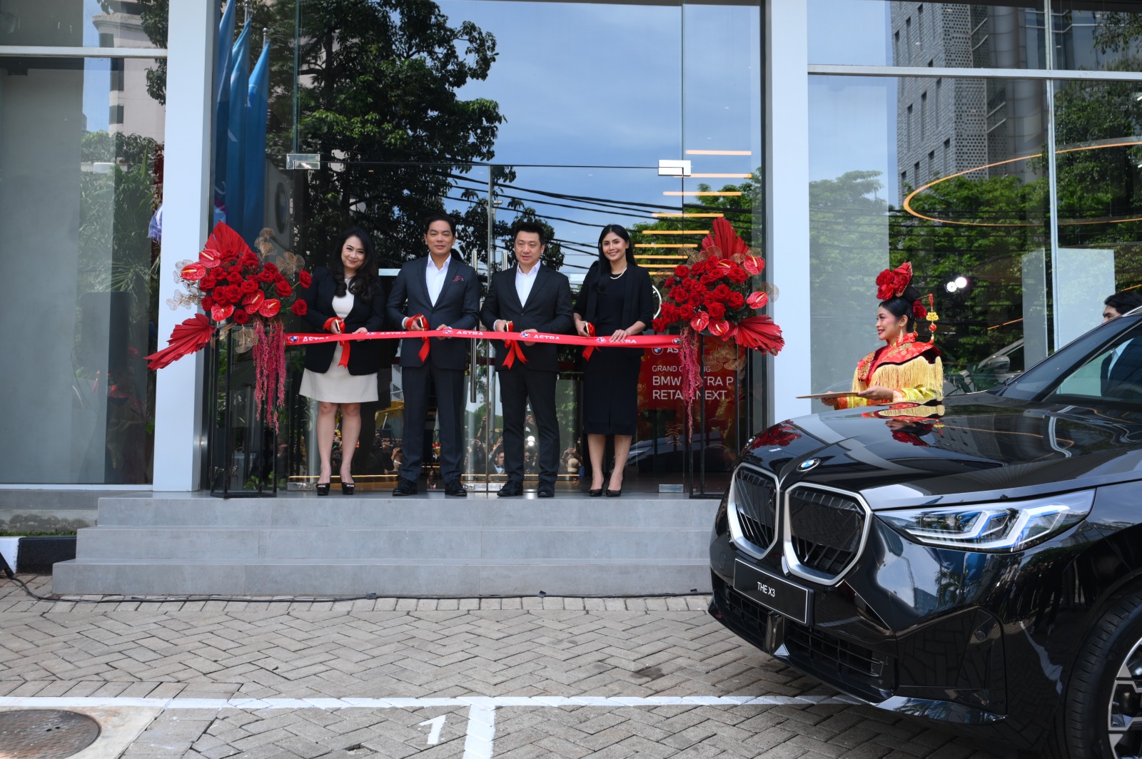 BMW Astra Pluit Hadir dengan Konsep Retail.Next: Showroom Futuristik ...