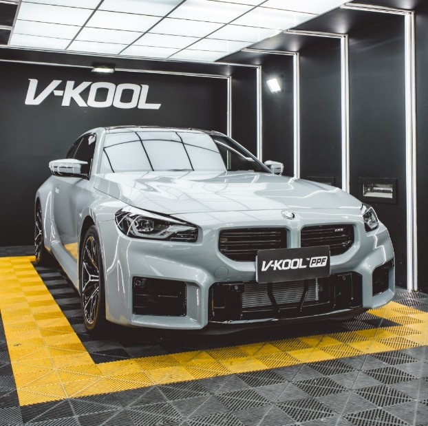 Gebrakan V-KOOL di IIMS 2026: Luxor Diamond Jadi PPF Paling Mewah ...